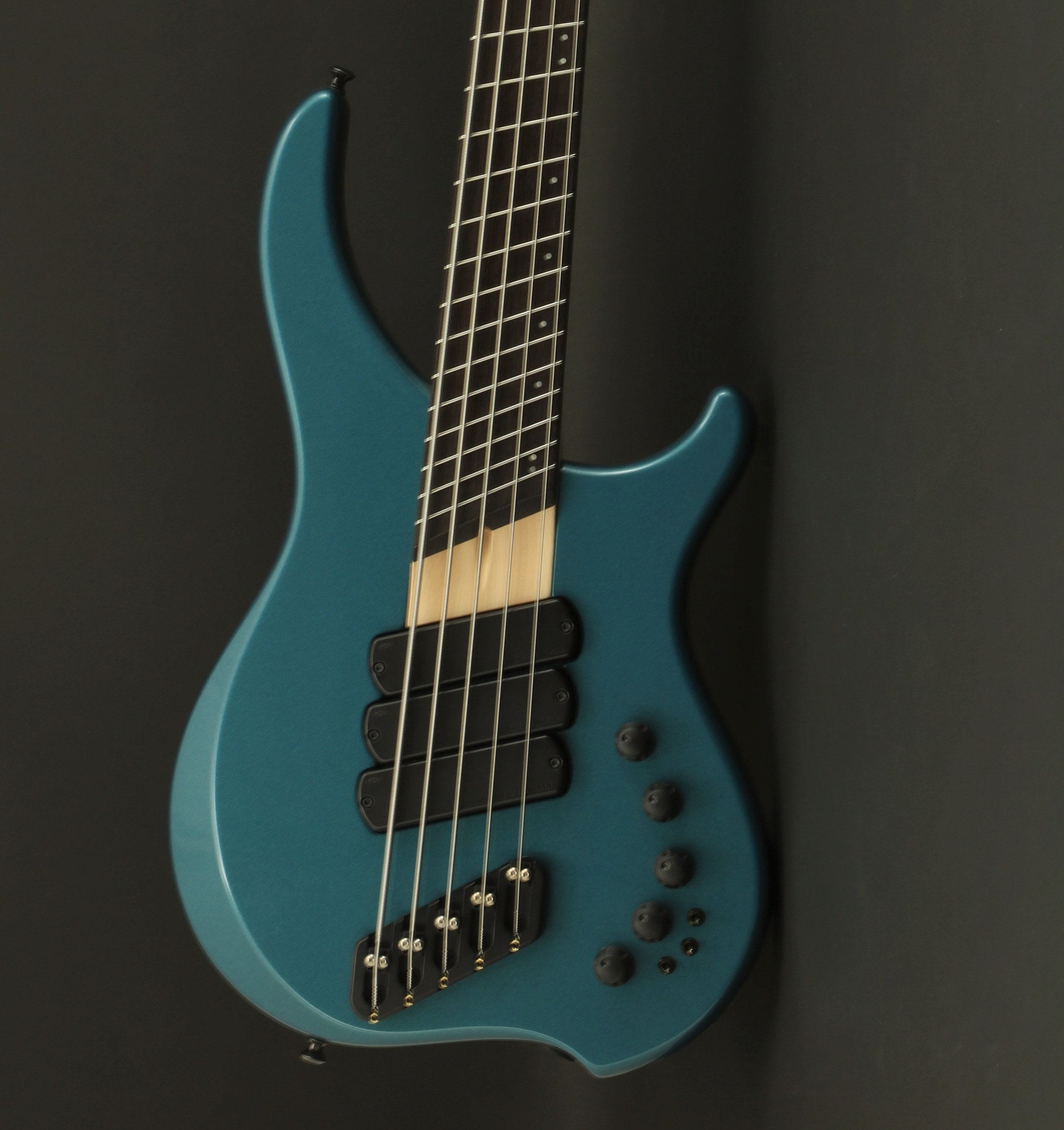 Dingwall Afterburner I 5-string | John Fox Bass