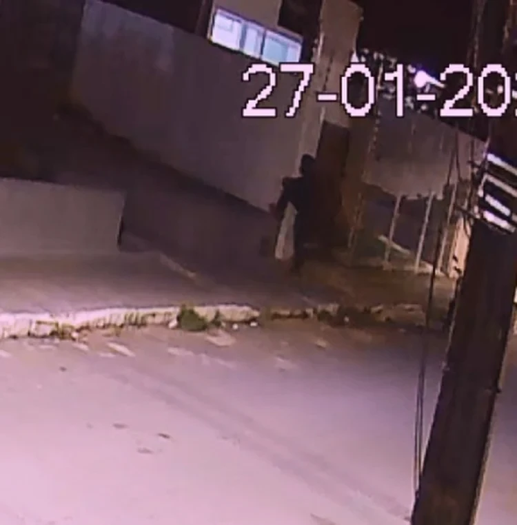 Câmera Flagra Momento Em Que Morador De Rua é Morto