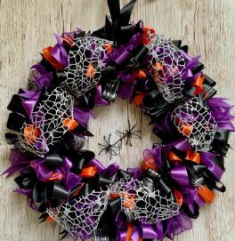 Ribbonly Halloween Ribbon Wreath Kit | Needle & Hook Crafts