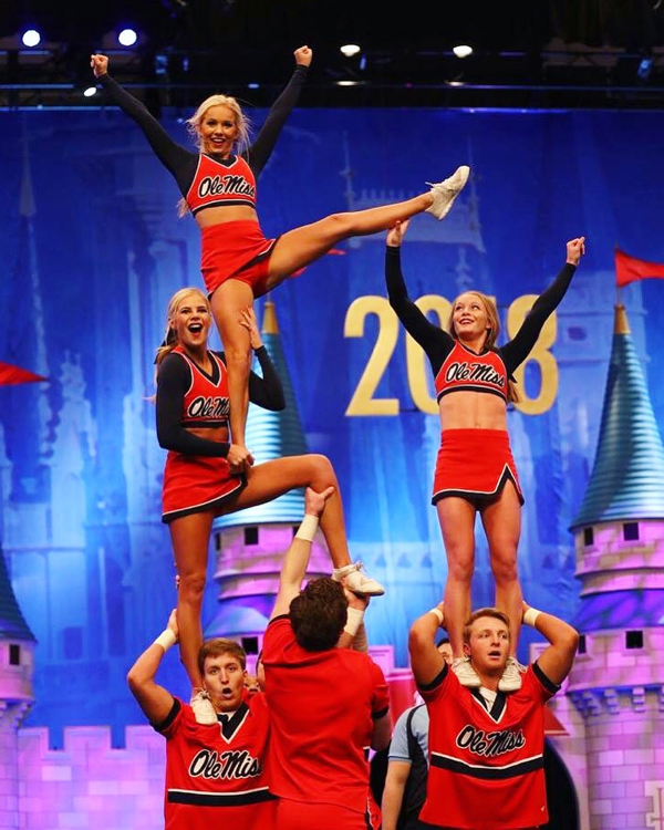 10 Tryout Tips for College Cheer Tryouts