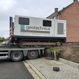 Sonderingen met rupsvoertuig | Geotechnica