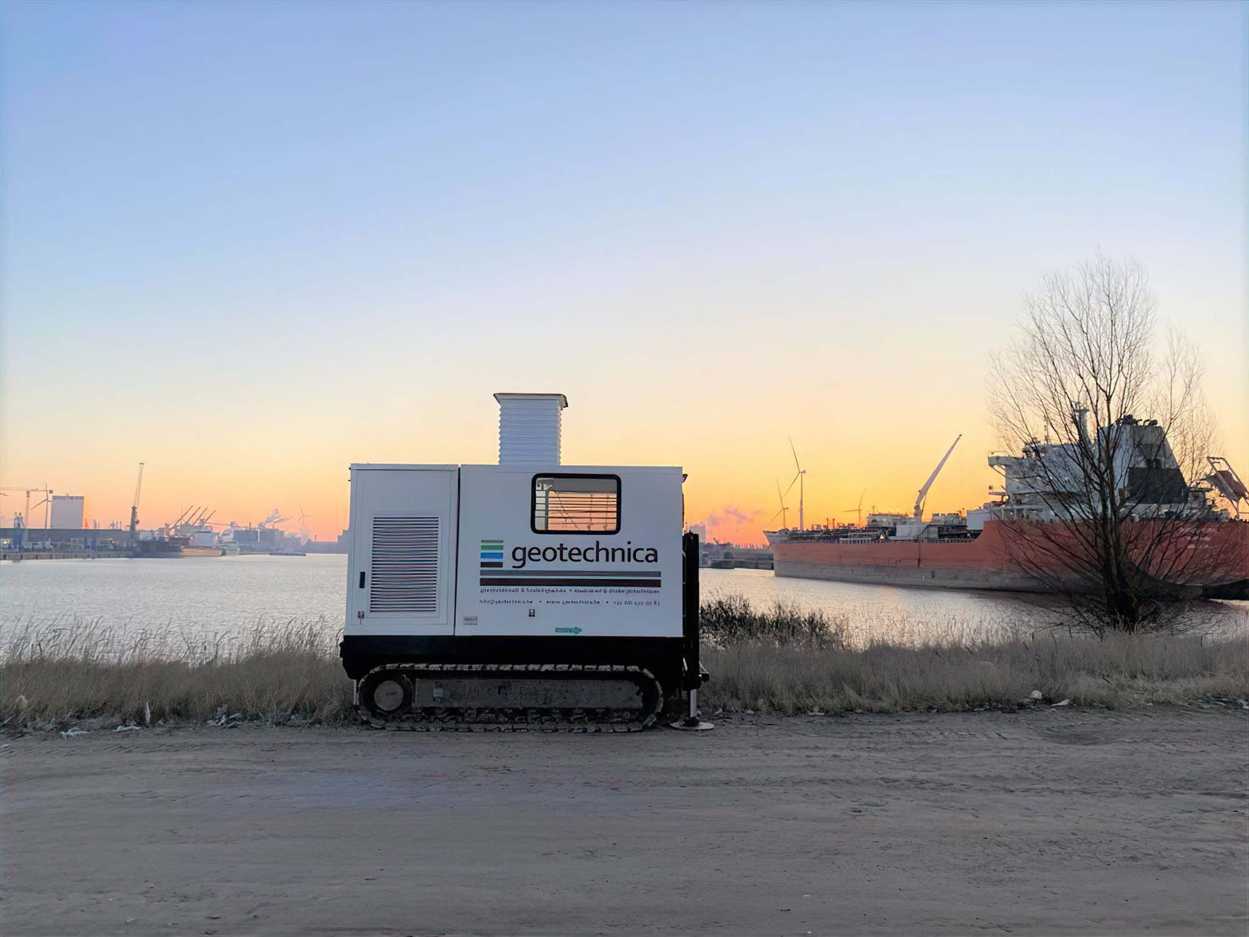 Sonderingen met rupsvoertuig | Diepsondering | Grondsondering | Geotechnica