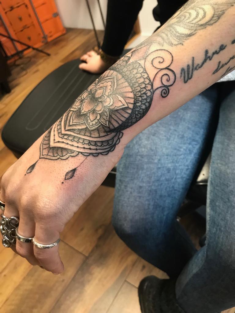 DesyRee | highlight-tattoo