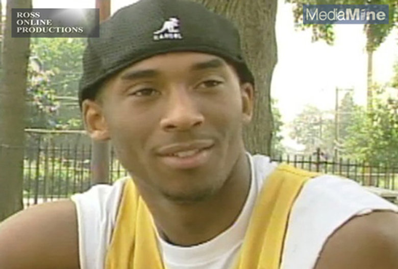 Kobe Bryant Honored at Nickelodeon’s Kid’s Choice Sports 2016 Awards