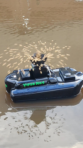 Viper bait spreader fitted to new MK4 boats and Icon 5 boats | Viper ...