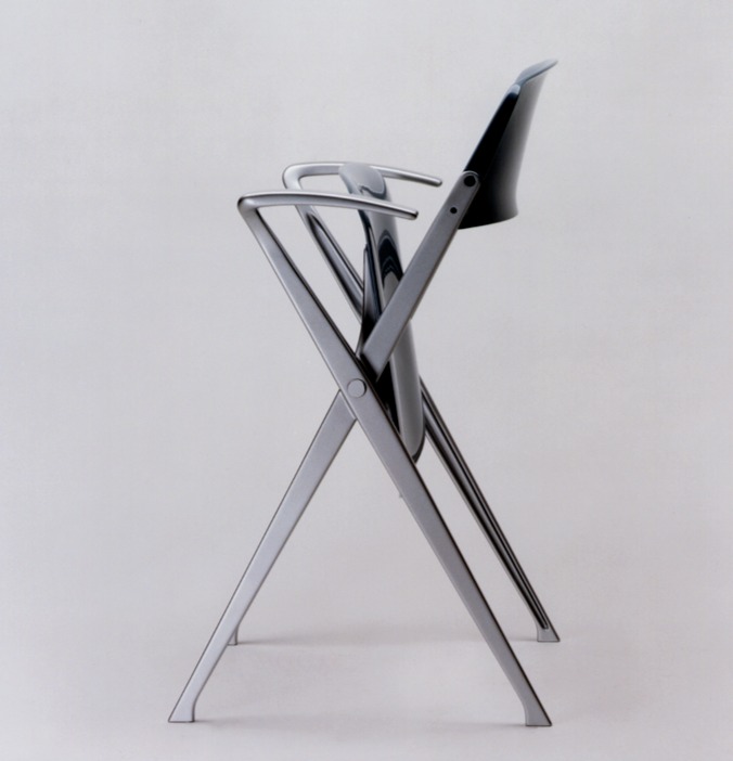 STACKER CONTRACT CHAIR