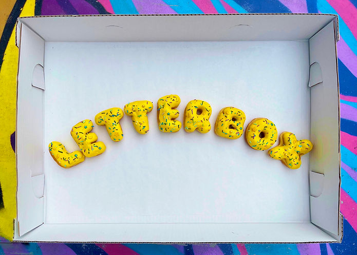 Letterbox Doughnuts: Custom Lettered Doughnuts