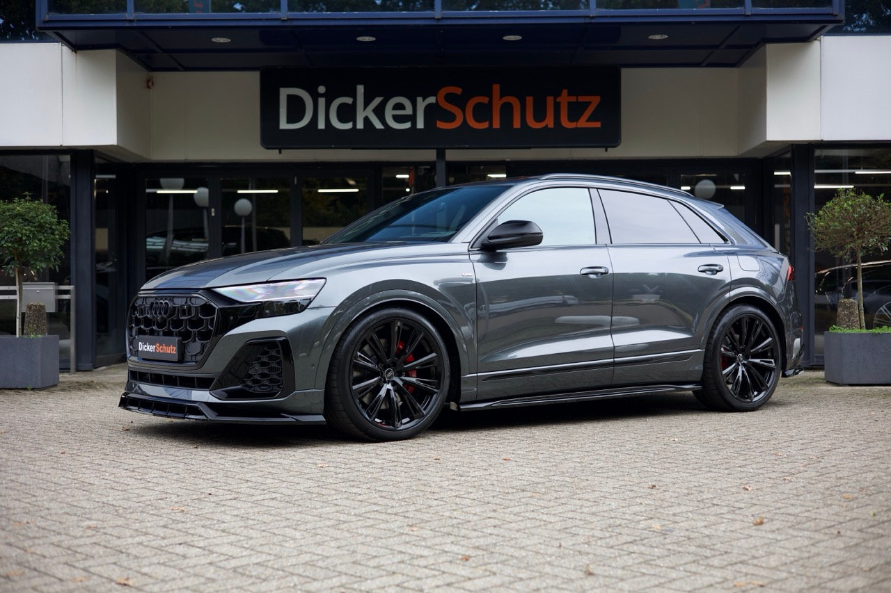 2025-audi-q8-60-tfsie-competition-528
