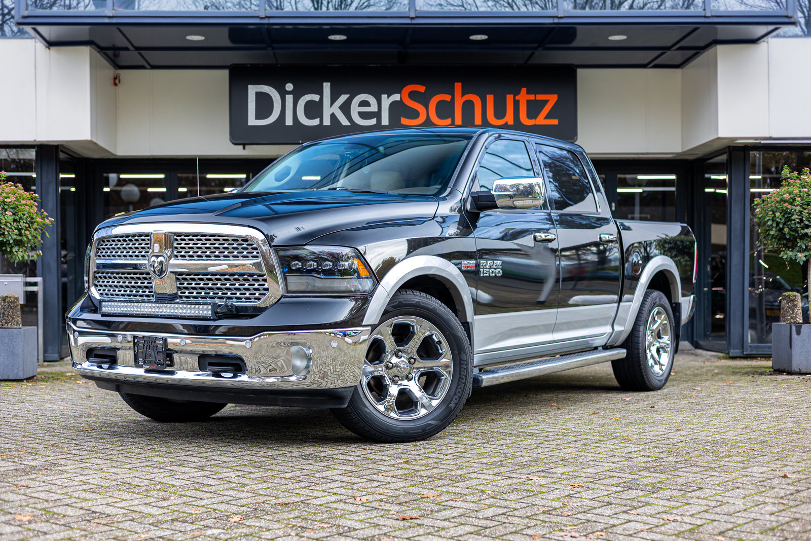 2018-dodge-ram-1500-laramie-450