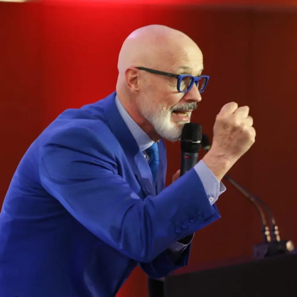 HOME | MC Marcos Cabelo