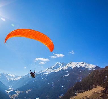 PARAGLIDING LESSONS | MANY FEATHERS PARAGLIDNG SCHOOL | PARAGLIDING ...