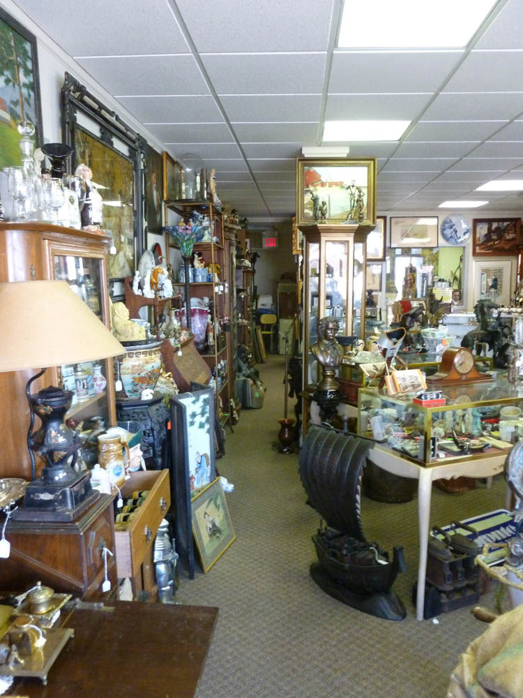 Store Images | awesomeantiques