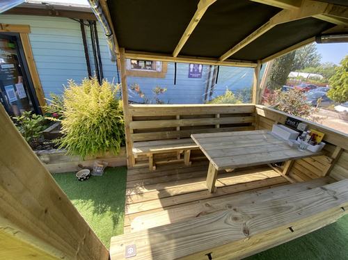 8 Seater Pod with Disabled Access | Covered Seating Co