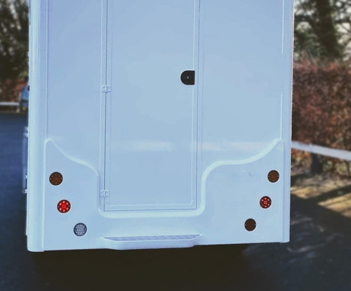 Horsebox 3.5T GRP - Fibreglass -Rear Bottom Panel With Built In Step In ...