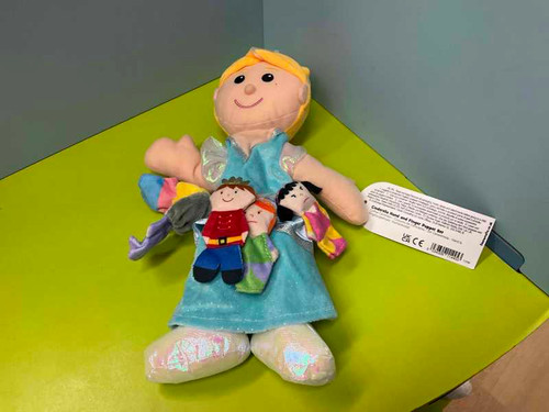 fiesta/ Cinderella hand and finger puppet set | Happy Returns