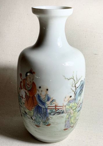 Famille porcelain ‘Children Play" vase Minguo period (1912-1949) | CML ...