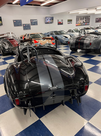 SOLD 1965 Superformance Mk3.R Cobra 175