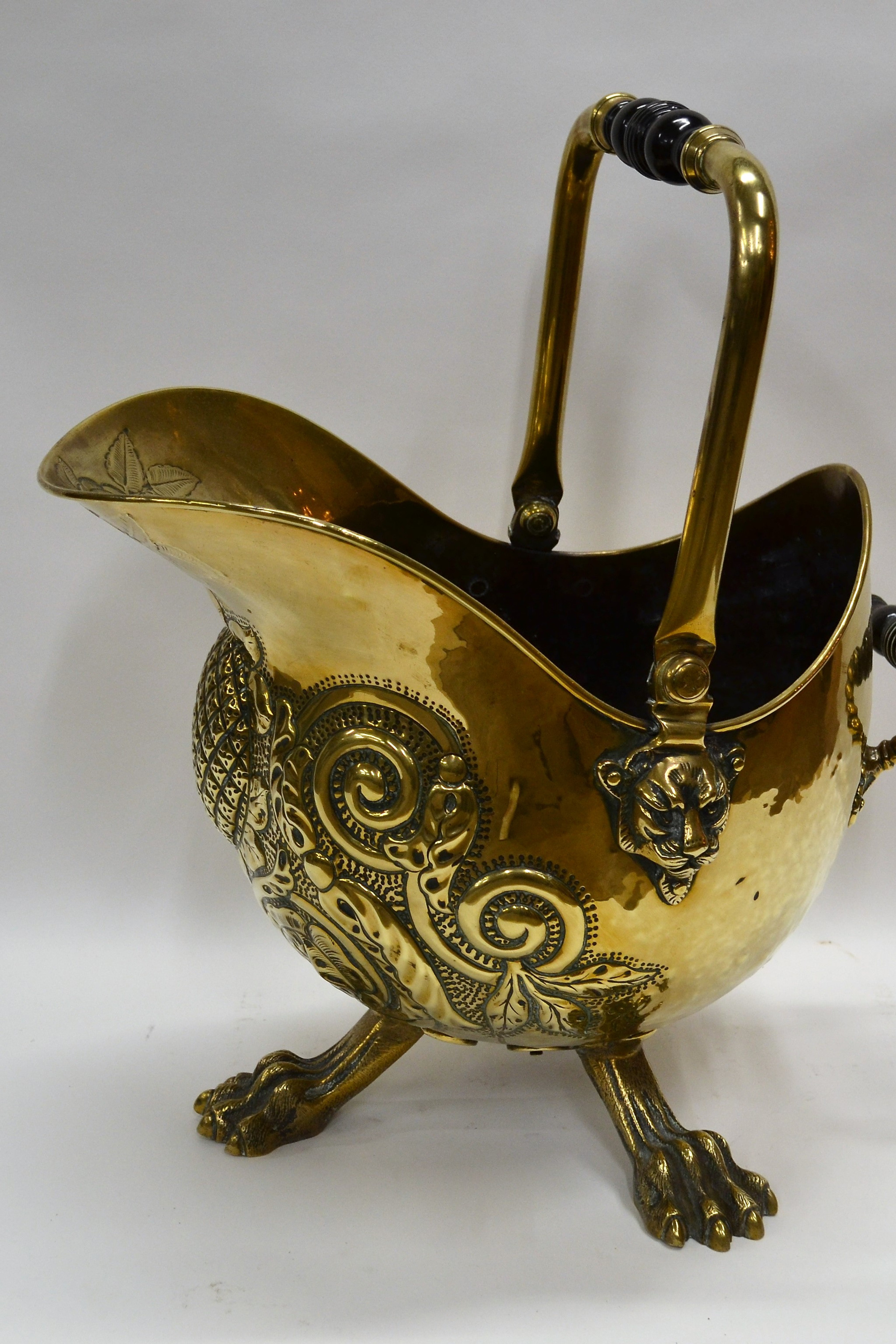 antique-victorian-helmet-shaped-coal-or-kindling-hod