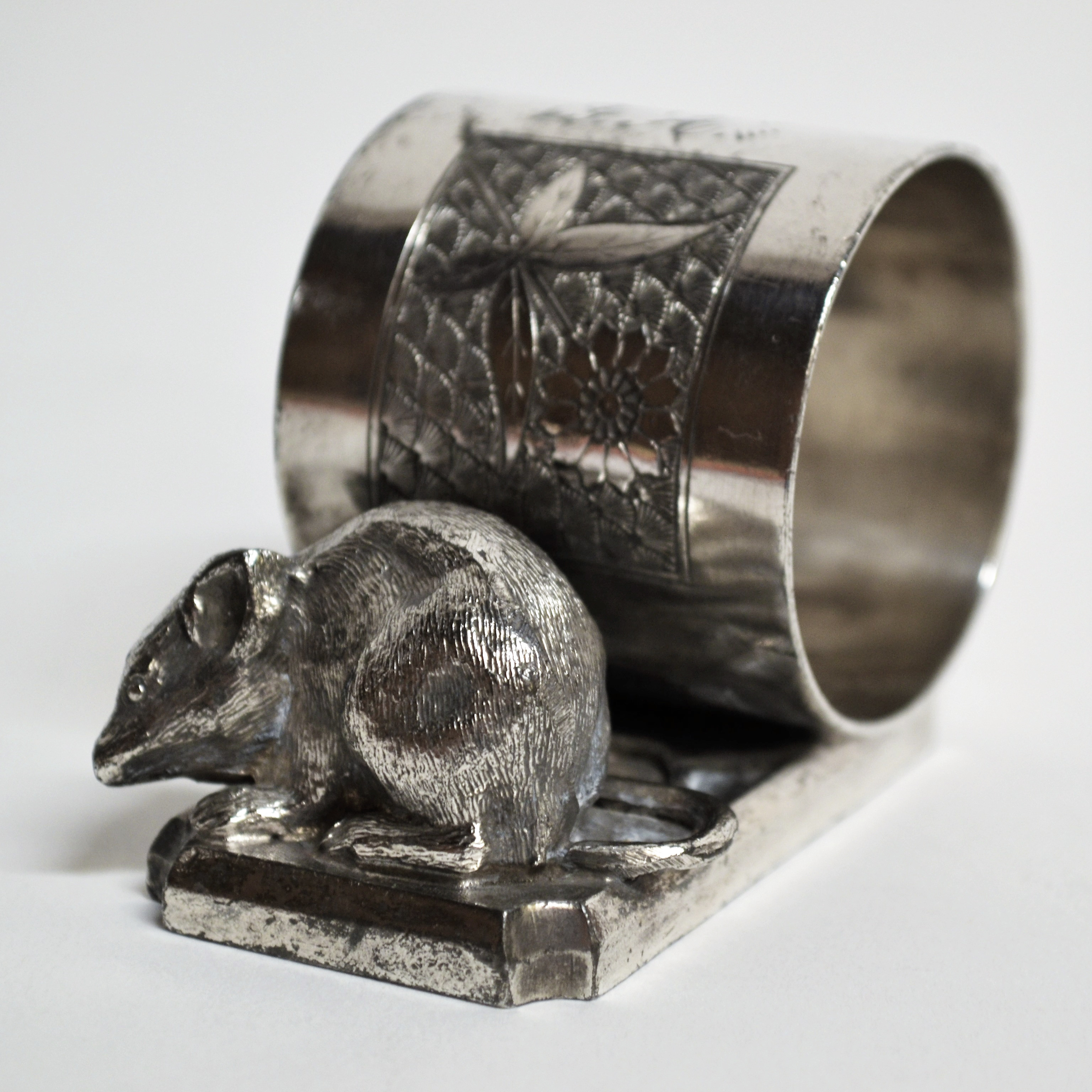 antique-american-figural-napkin-ring-5