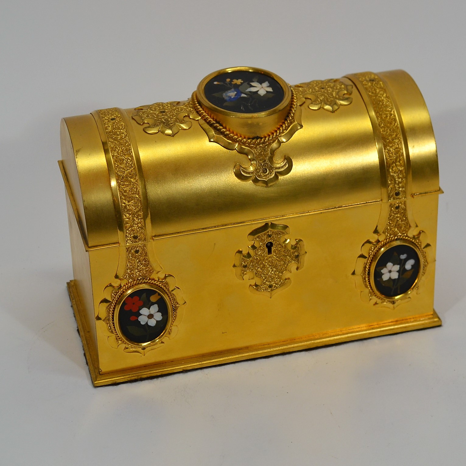 antique-exquisite-quality-gold-bronze-jewel-box-with-mosaics