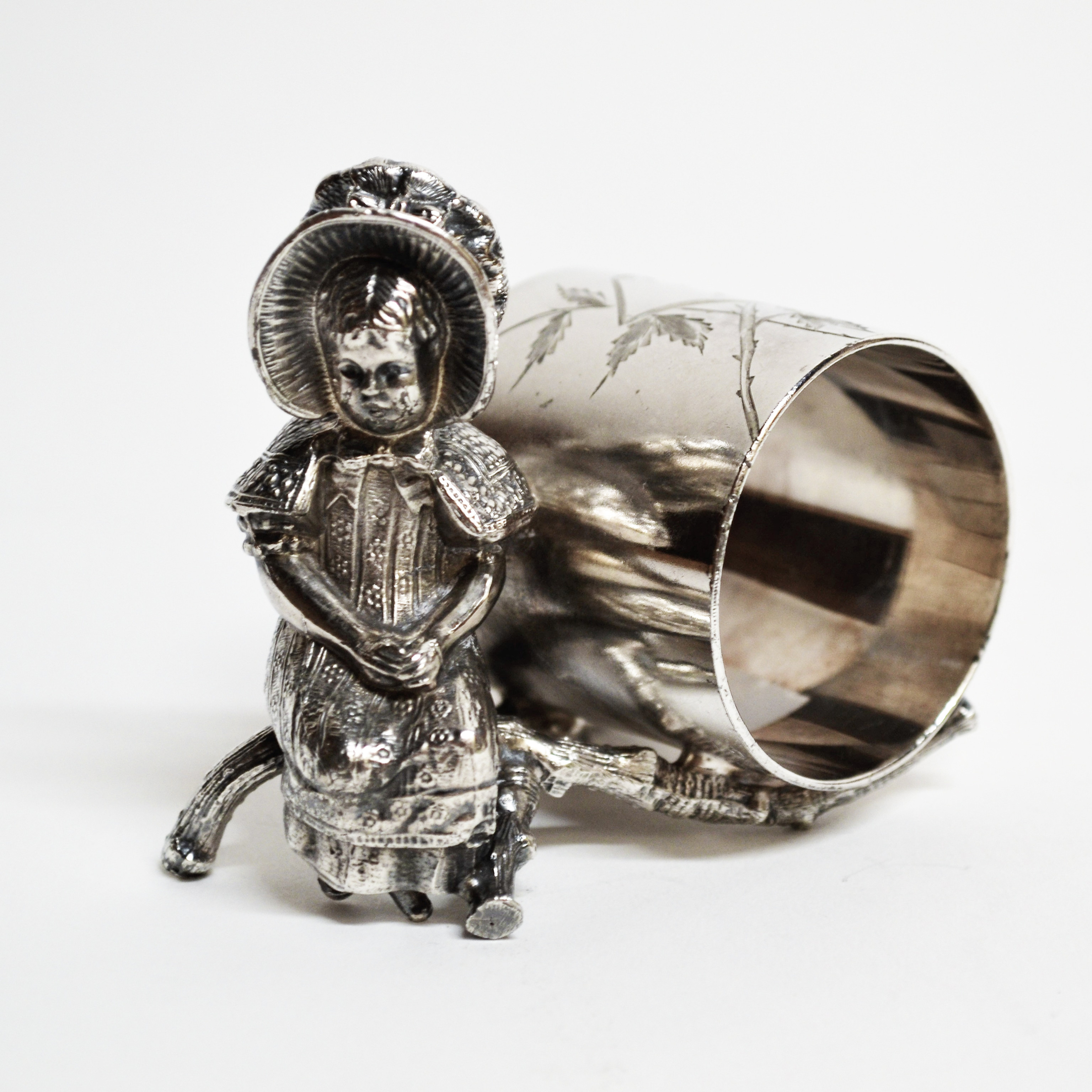 antique-american-figural-napkin-ring-8