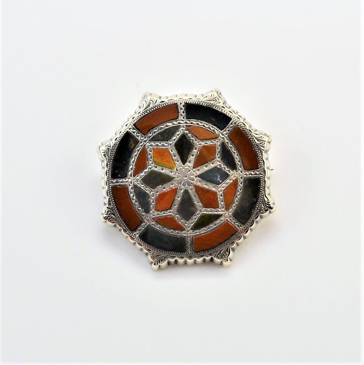 antique-silver-and-scottish-agate-pin