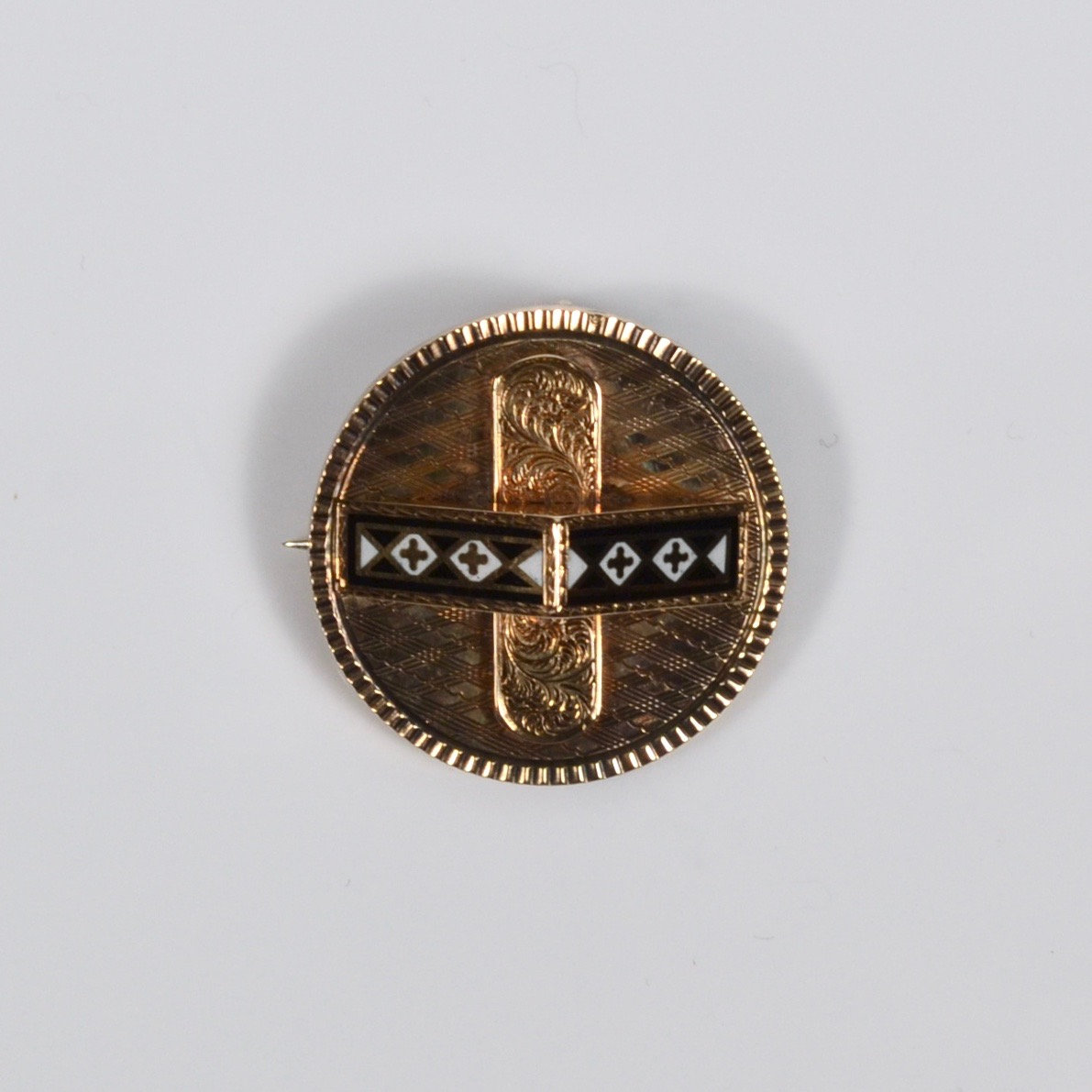 antique-14k-gold-enamel-pin