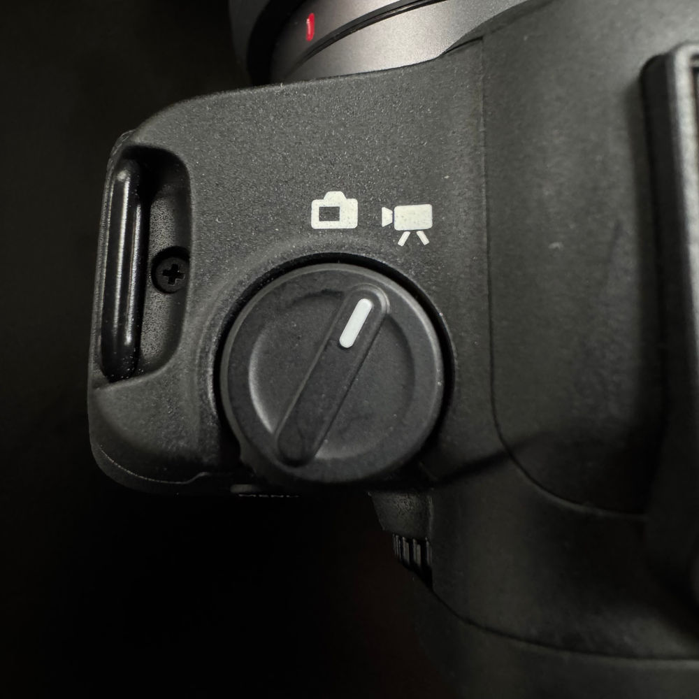 Canon R8 Setup with Glambot® and Snappic | Glambot