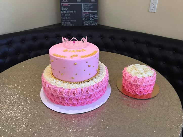 CUSTOM CAKES | dessert-destiny