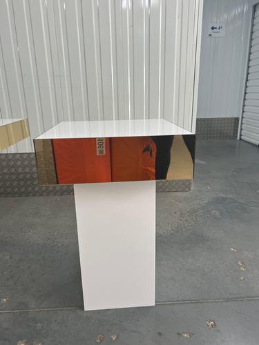 White square cake table hire | Jaydas Events