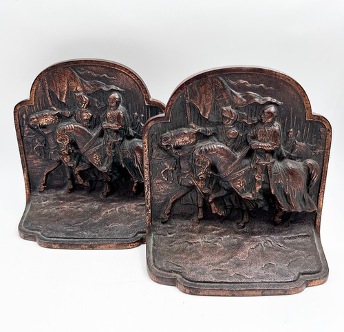 Vintage Hubley Crusader Knights Bookends | Arcadian Antiques