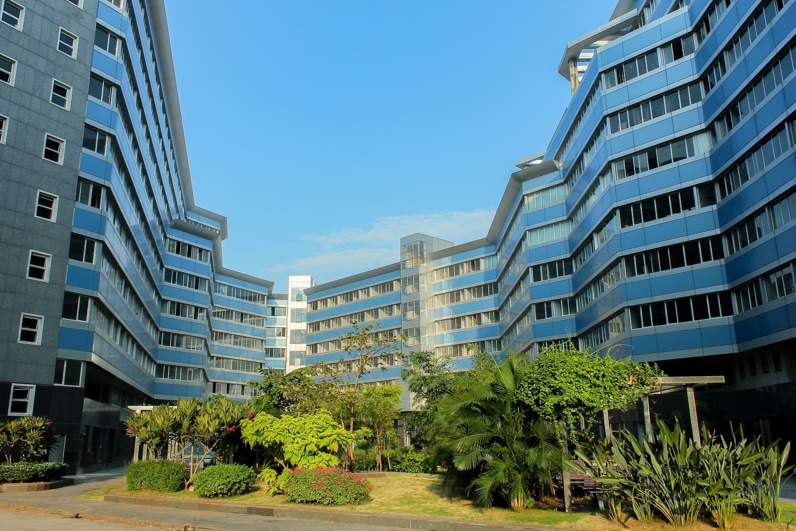 ARK Reza Kabul Architects - Bharat Diamond Bourse