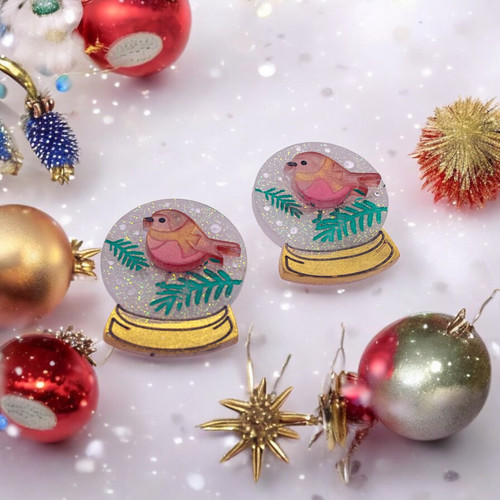 Snowglobe Robin pin badge | Ollie and Blue