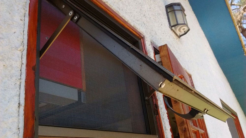 Mosquiteros especial para ventanas proyectante.
