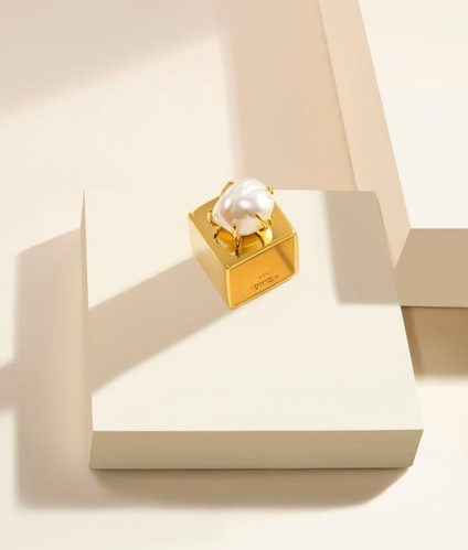 Sasha Rings | Le Shah