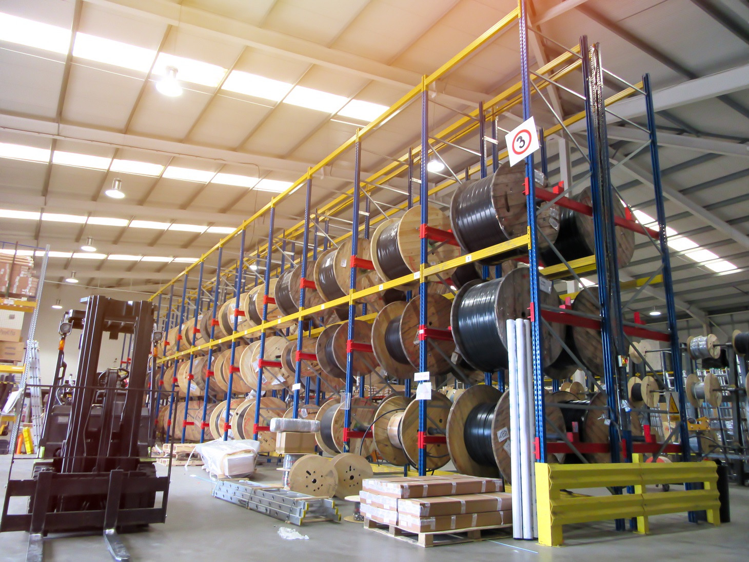 About Us | PEW Lift Solutions