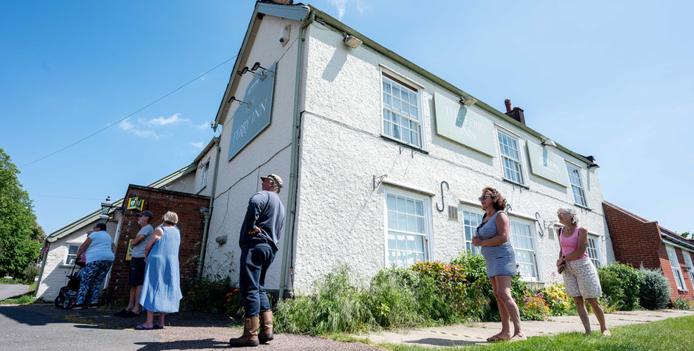 HOME | theferryinnstokesby