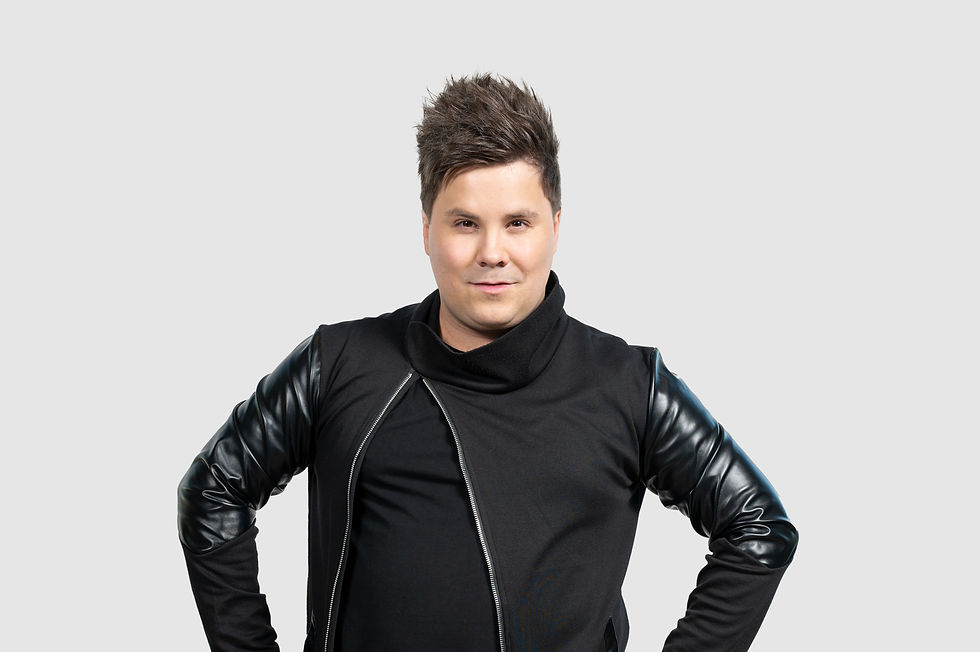 Samuli Kakko | Musikaaliartisti, juontaja, laulupedagogi