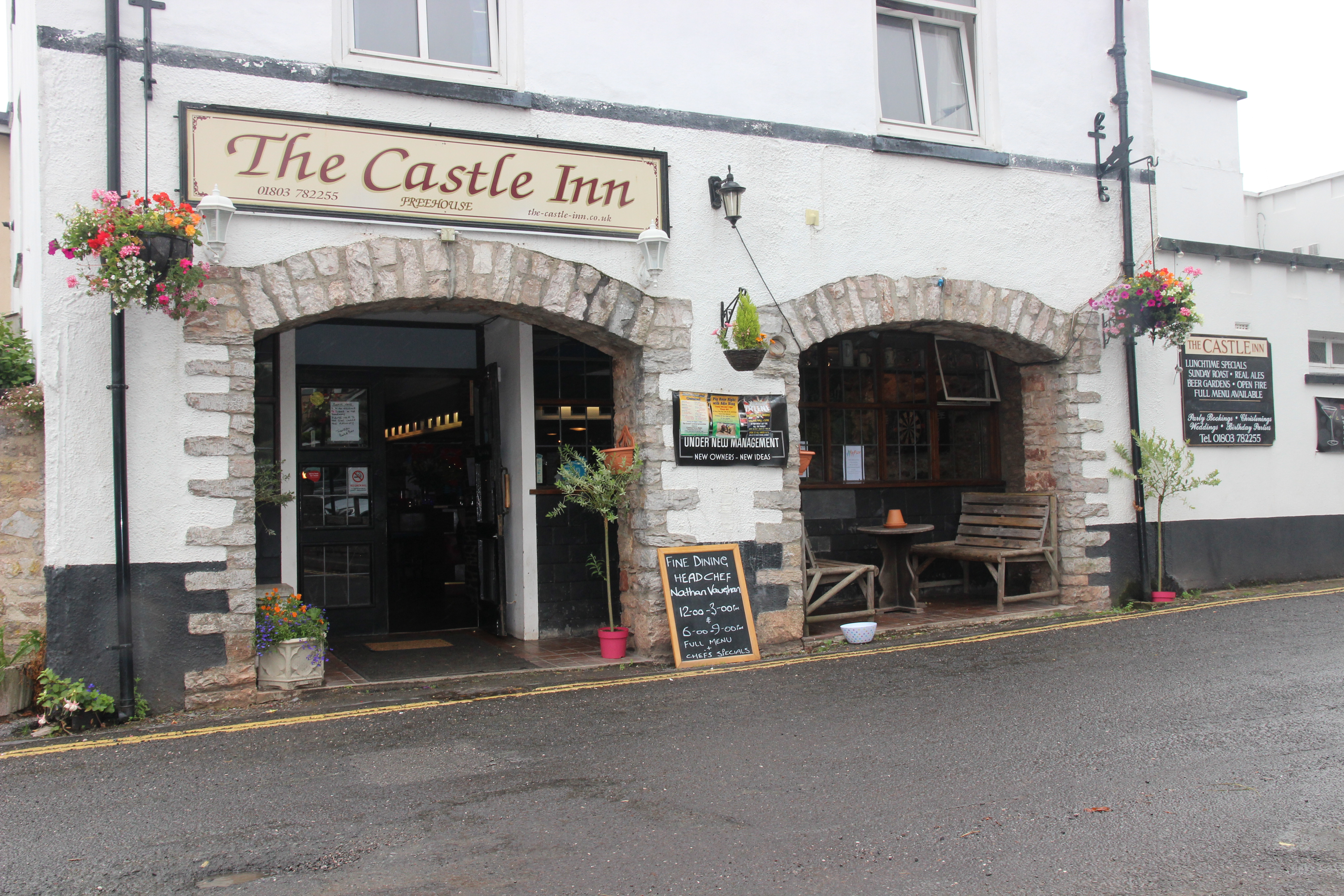 The Castle Stoke Gabriel ,Pub Stoke Gabriel , Pubs Stoke Gabriel