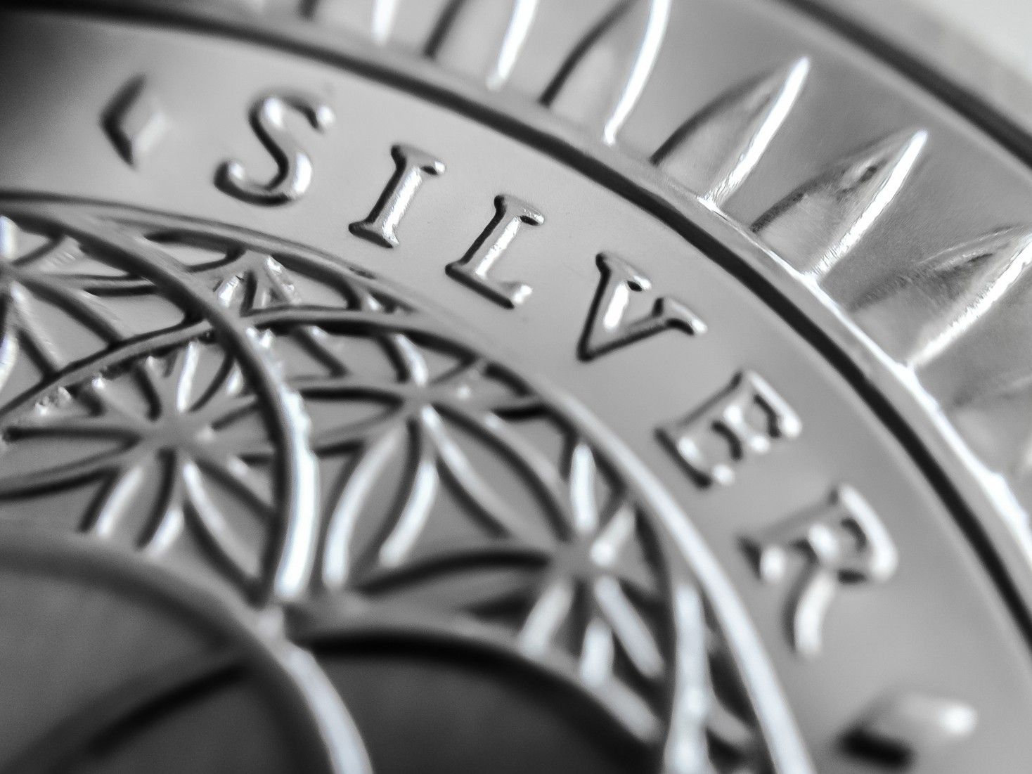 Is Silver a Good Investment? A Complete Guide | Straits Financial Group