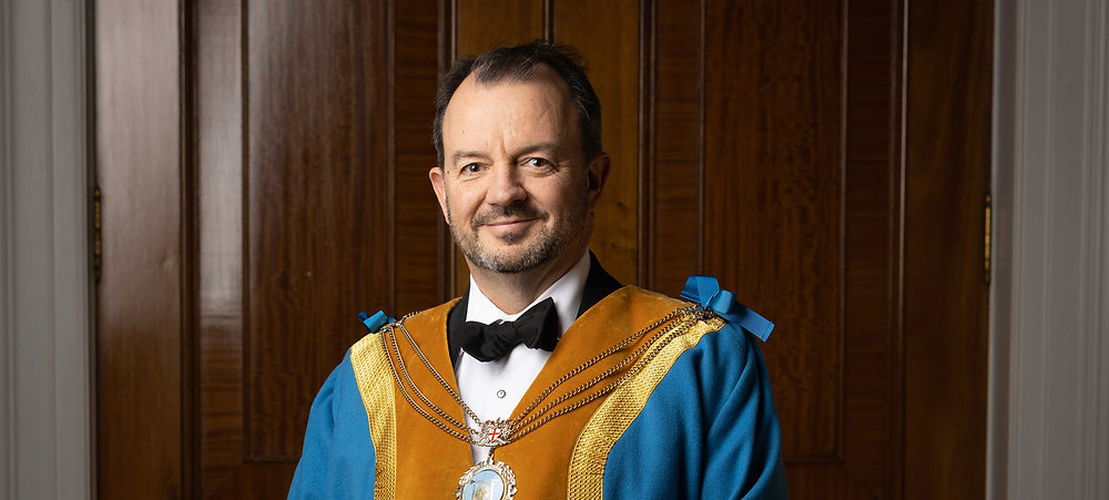 Jason Groves Installed as New Master Communicator