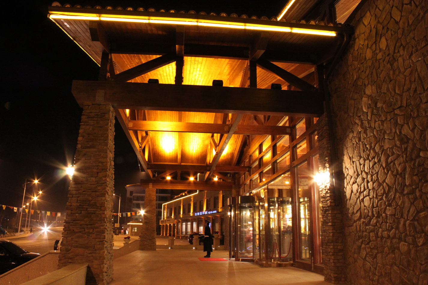 Universal Timber Structures