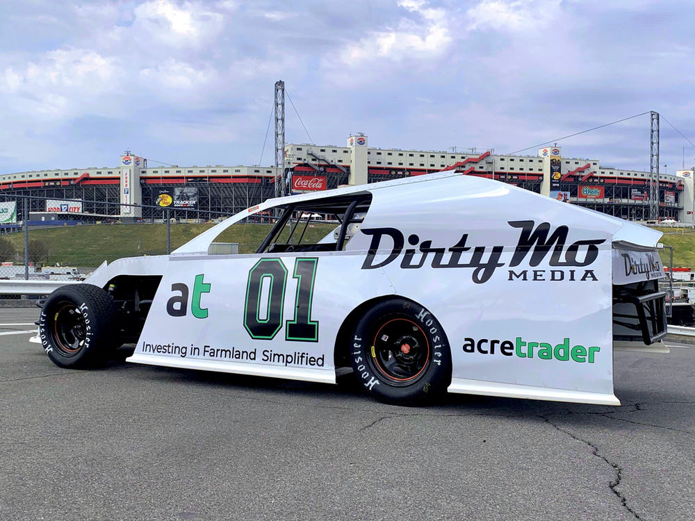 Dirty Mo Media Is Going Dirt Racing At Bristol
