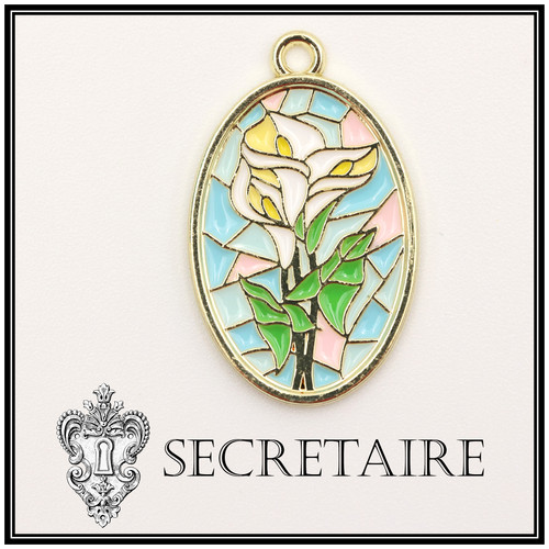 Charm: Stained glass effect, Lily. Size: 2.8 cm [O01-D] | Secretaire