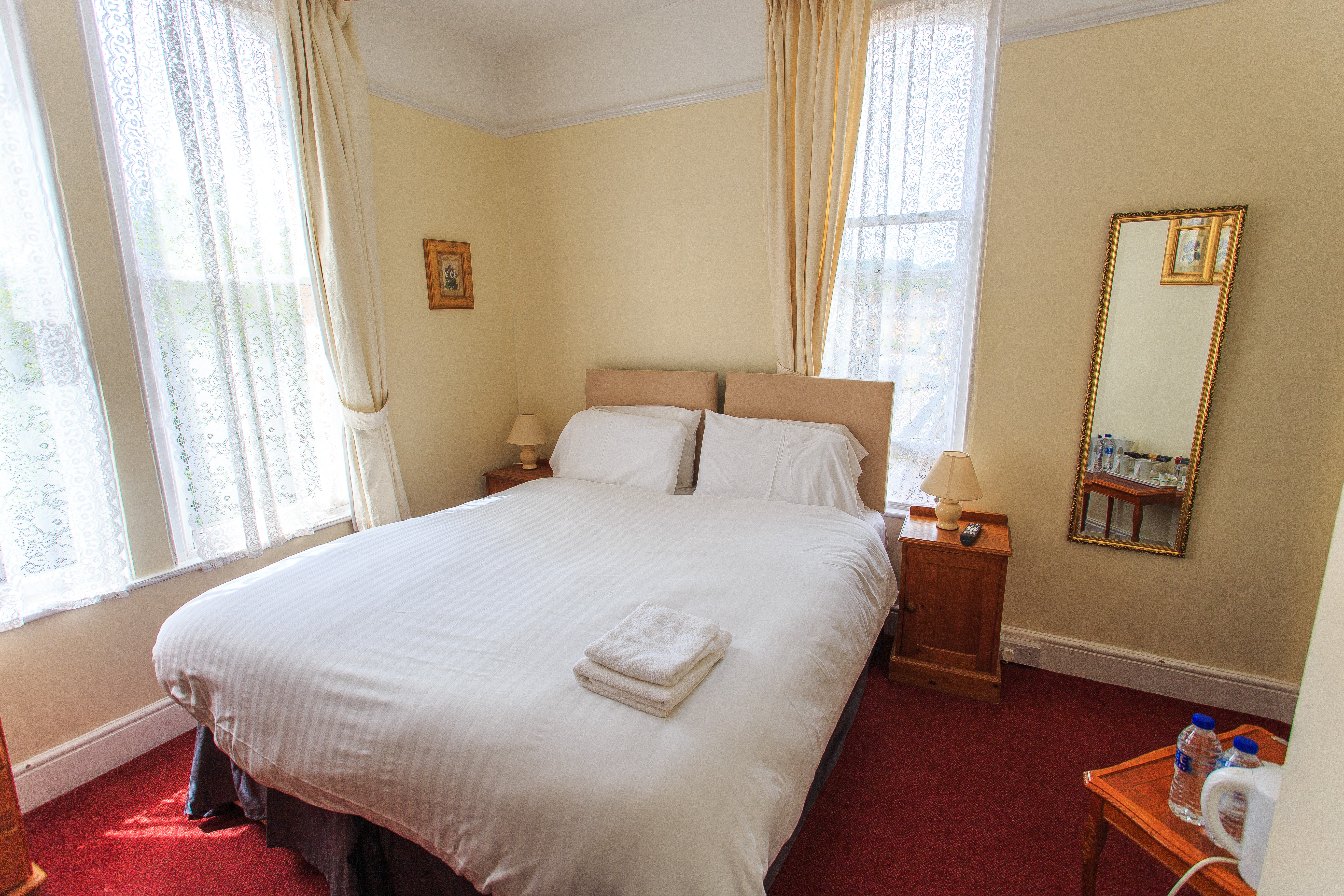 Bridge Guest House - Tiverton. Great value B&B.