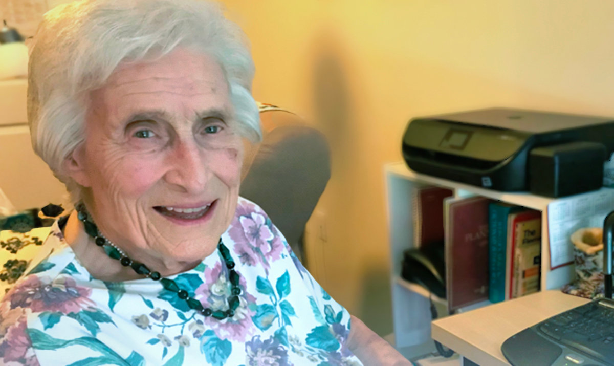 96 Year Old Embraces Technology to Document Her Life | MCE