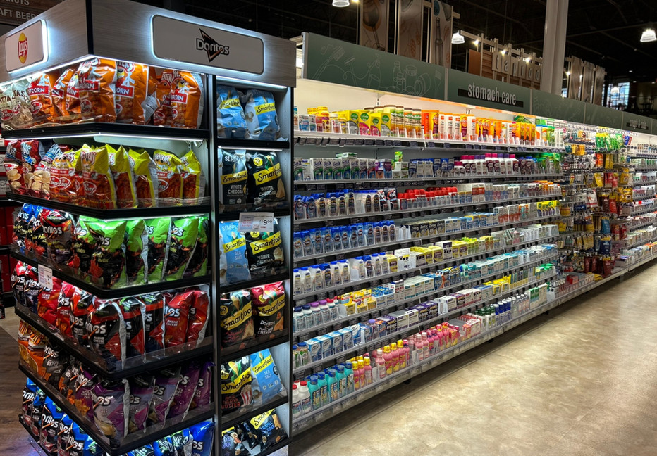 Lynmar Displays & Fixtures | Lozier Certified Provider