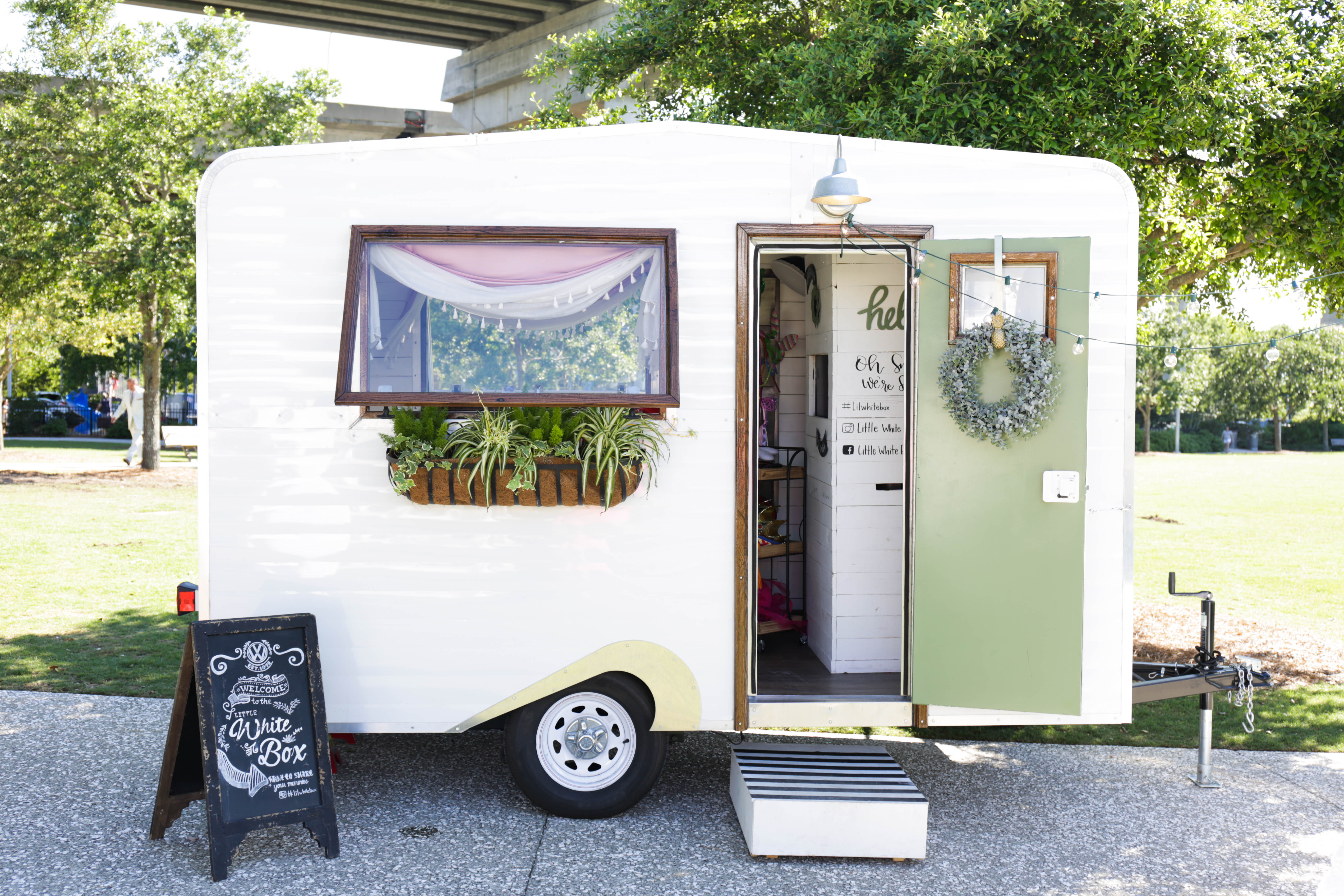 Little White Box Photo Booth | Charleston Photo Booth Rentals
