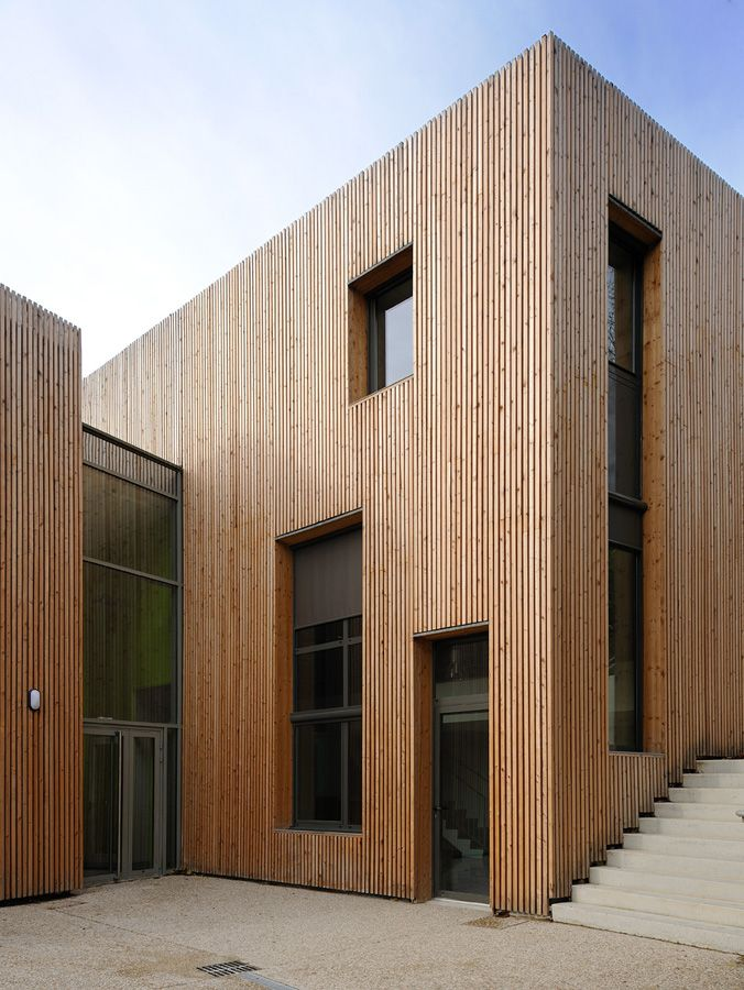 Differentiating Facade Timber Cladding Options in Sydney