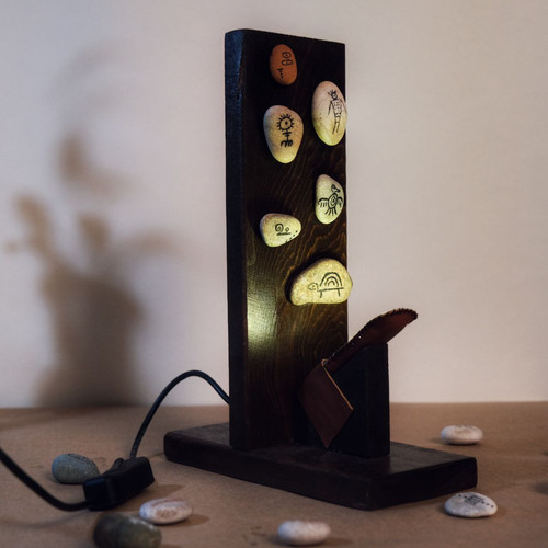6 Stones Light | Notion Lab